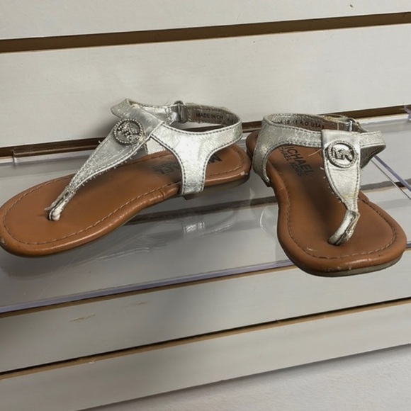MICHAEL Michael Kors | Shoes | Girls Michael Michael Kors Silver ...
